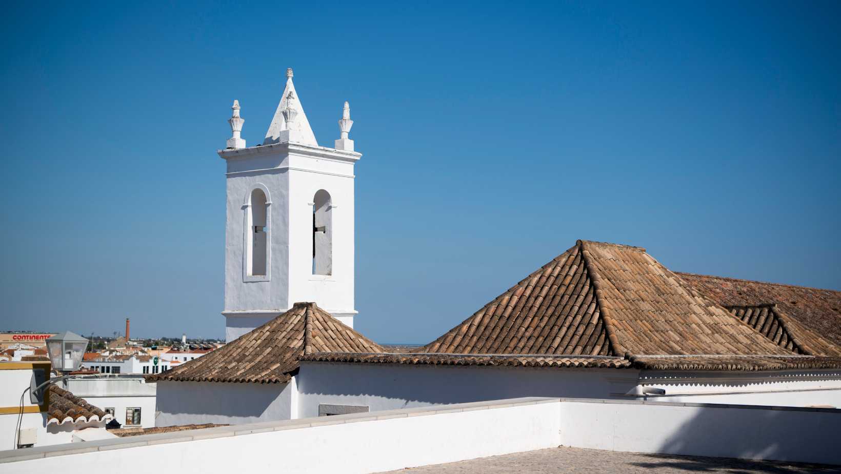 Remises exclusives sur les services de location de voitures à Tavira